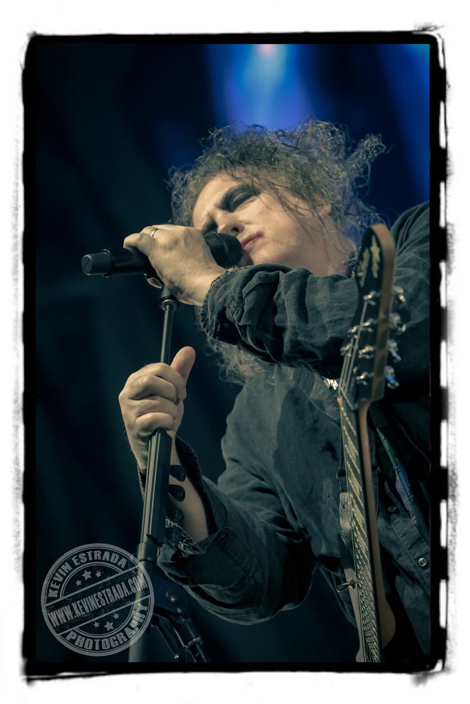 Photos: The Cure bring their "Songs of a Lost World" to the iconic ...